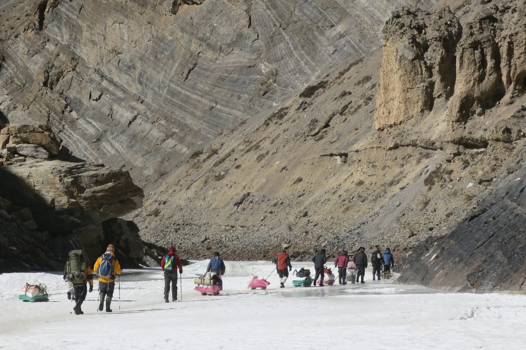 Chadar-Trek-2018-Frozen-River-Dale-Frank-Ilan-Efrat-Manik-Taneja ...